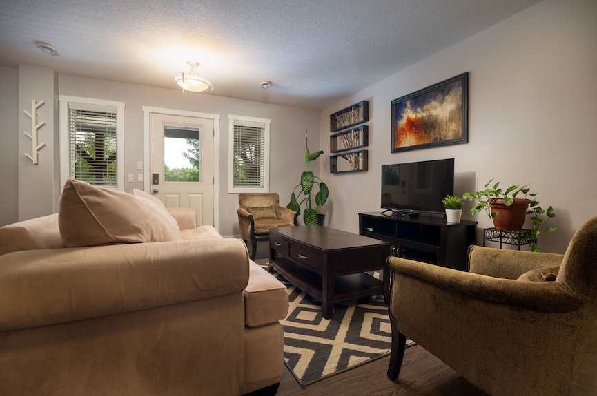 Muskeg Creek Suite - Athabasca