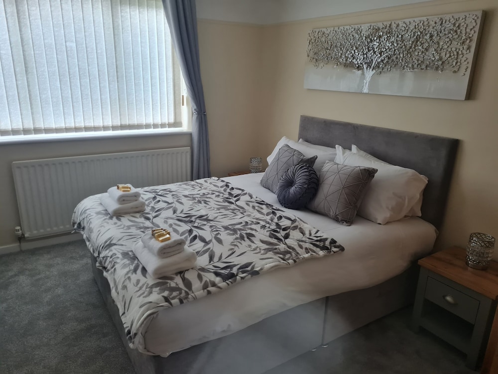 5Bed House Wirral near Liverpool,Chester - Wirral | Vrbo