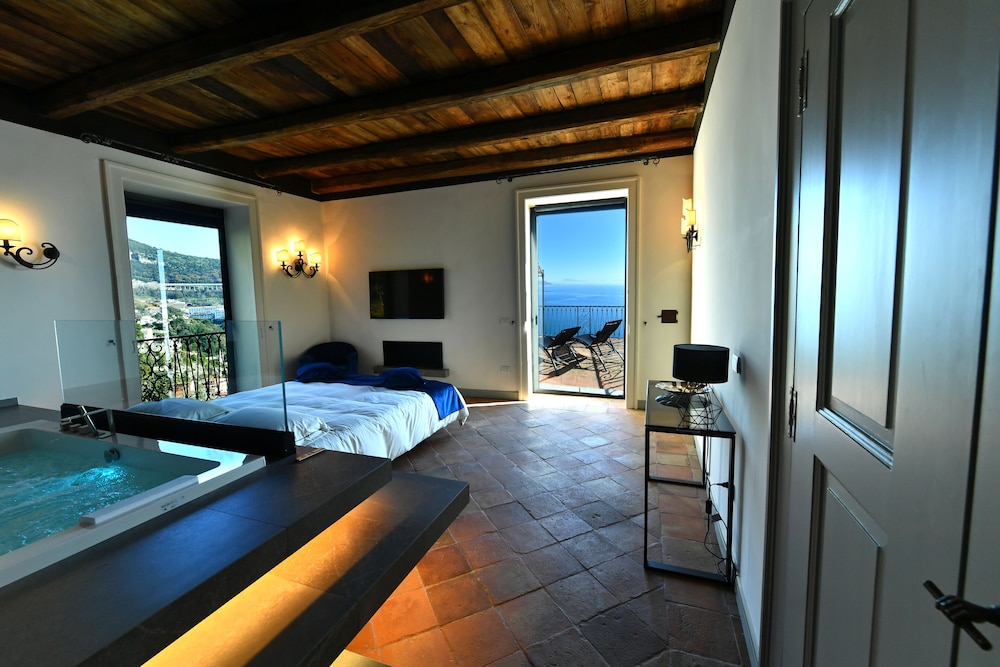 In Costa Relais & Luxury Suites - Vietri sul Mare