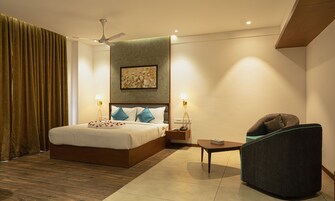 Roupas de cama premium, cofres nos quartos, escrivaninha