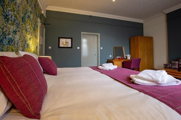 Woodthorpe Hotel - Salford