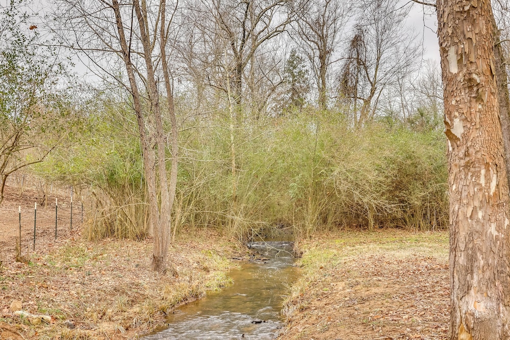 Vilonia Country Cabin W/ Grill, Fire Pit + More! - Arkansas