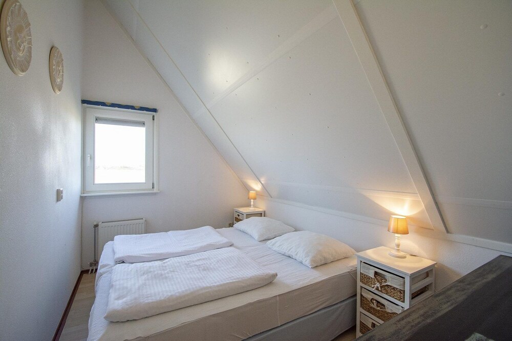 Idyllisch Gelegenes Ferienhaus Für 5 Personen In Der Nähe Von Dünen Und Strand. - Texel
