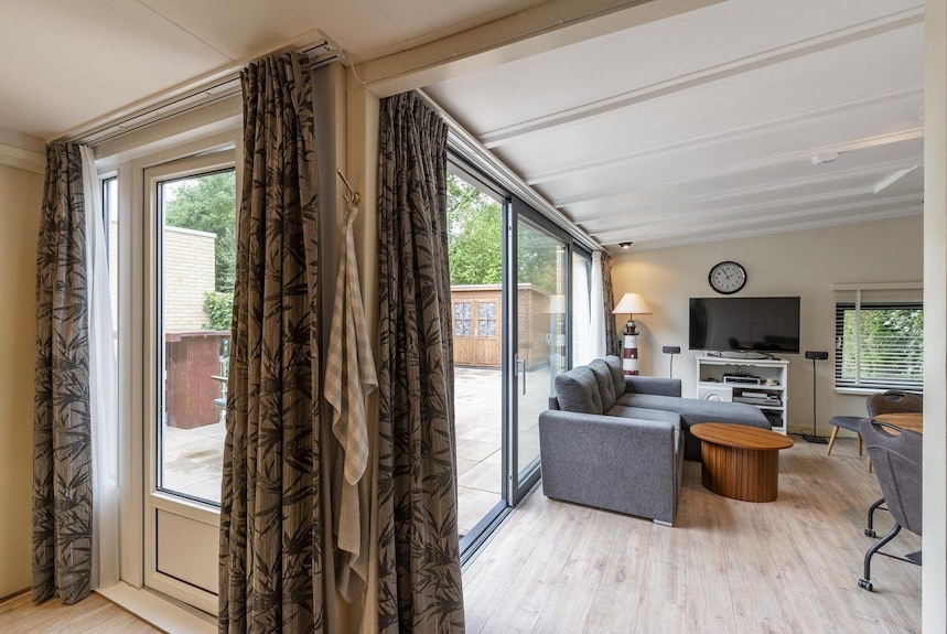 Gezellige Bungalow Met Veel Privacy Op Loopafstand Van Het Strand Van Sint Maartenszee - Callantsoog