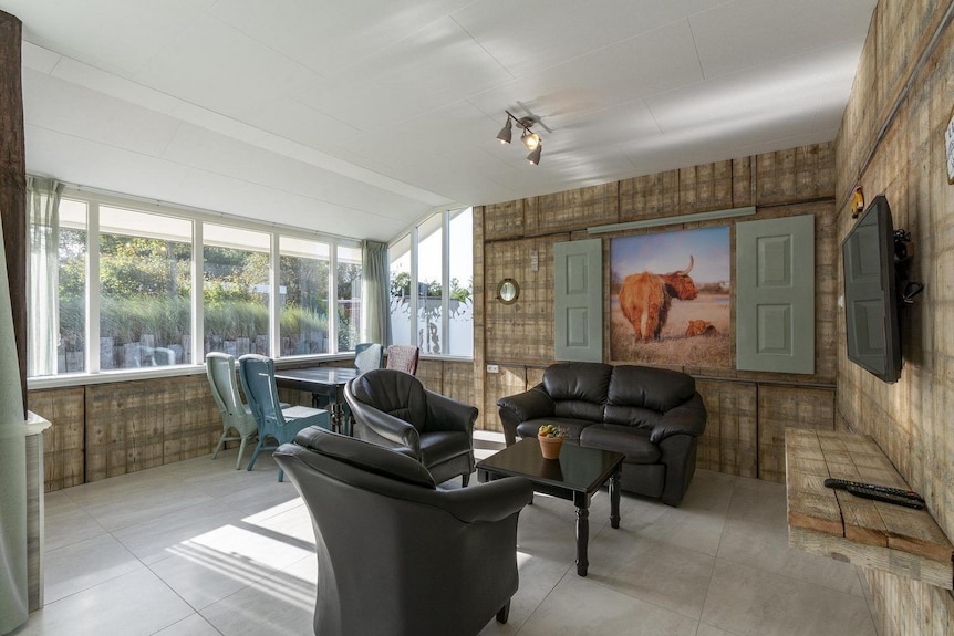 Prachtig Nieuw Ingericht Vakantiebungalow Met Heerlijke Tuin En Terras Voor Lange Zomeravonden - Callantsoog