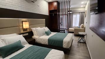 Quarto Familiar | 1 quarto, edredões de penas, Wi-fi grátis, roupa de cama fornecida