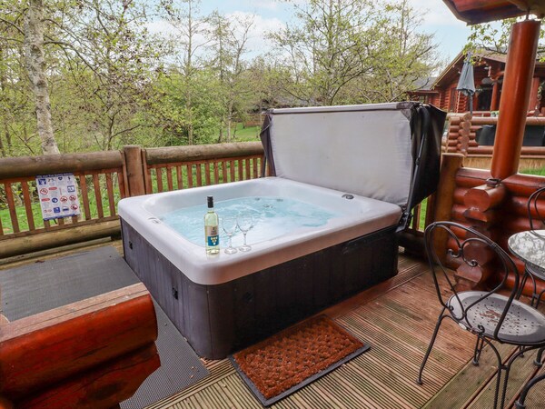 24 Lakeside Drive - Northumberland