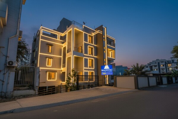 Fabhotel Majestic Luxurious - Pune