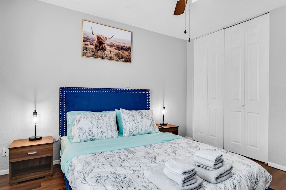 Hot Tub 5br 2.5ba Newly Upgraded House Sleeps 16 - 플라워 마운드
