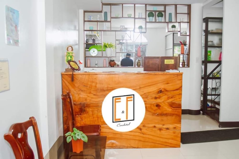 E & F Condotel - Kalibo