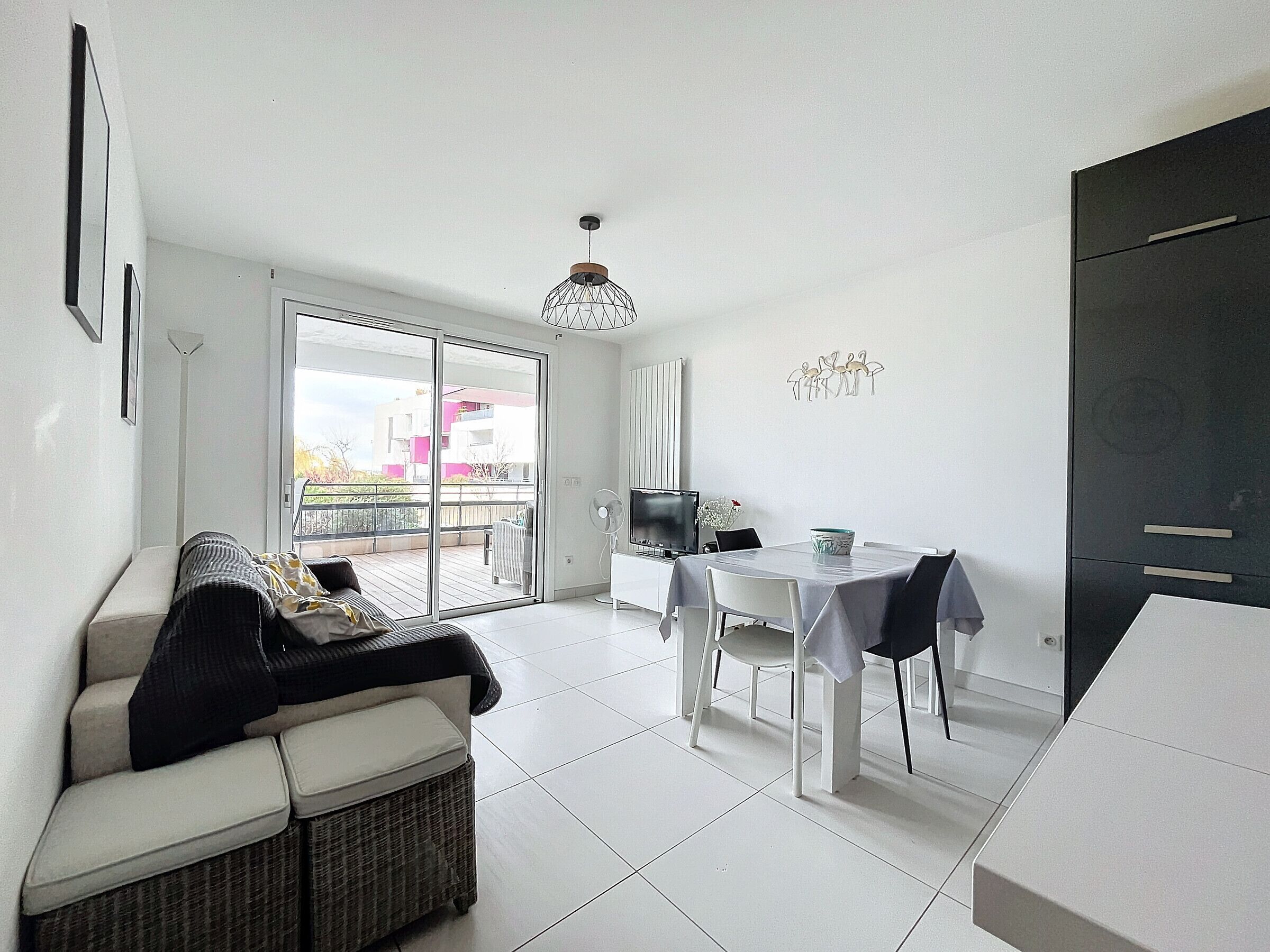 F3 Confortable Avec Piscine, Parking Et Terrasse, à 150m De La Plage De Palavas - Pérols