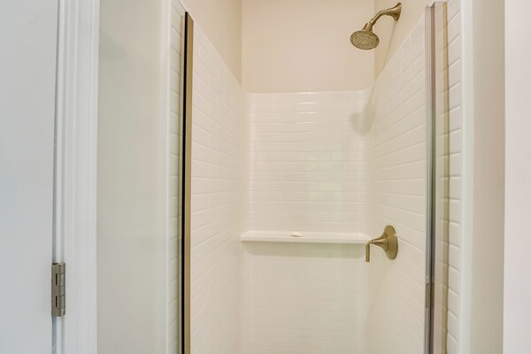 Spacious Cottage On Lake Michigan: Stunning Views! - Duck Lake State Park, Whitehall