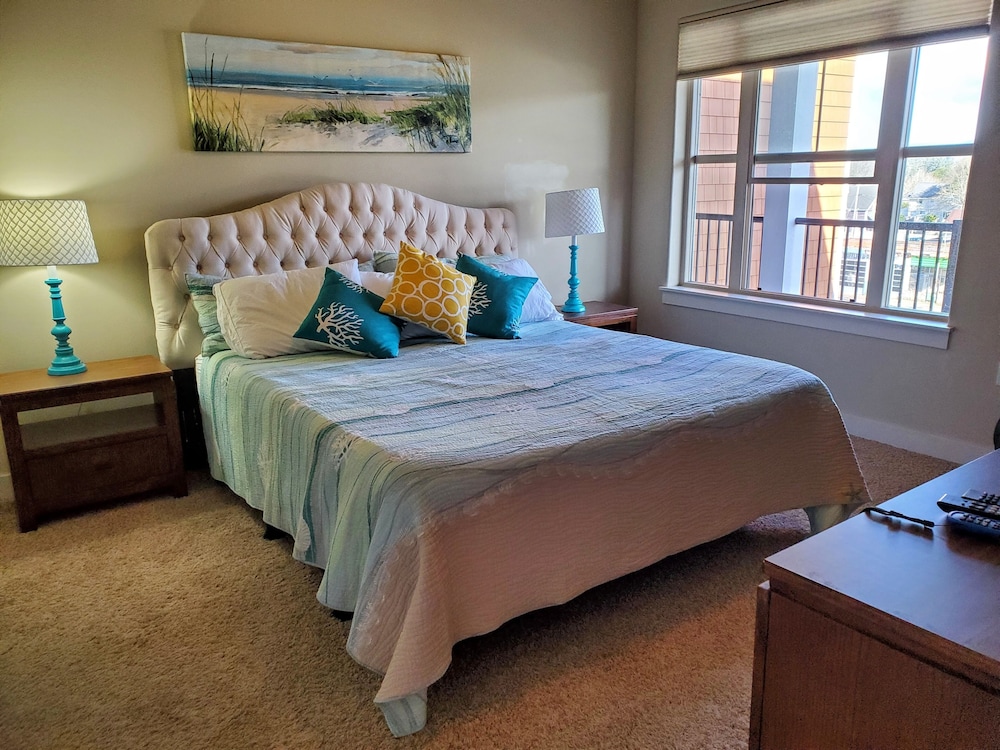 Bp 410 River Song Condo. 3 Blocks From The Beach - Seaside, OR