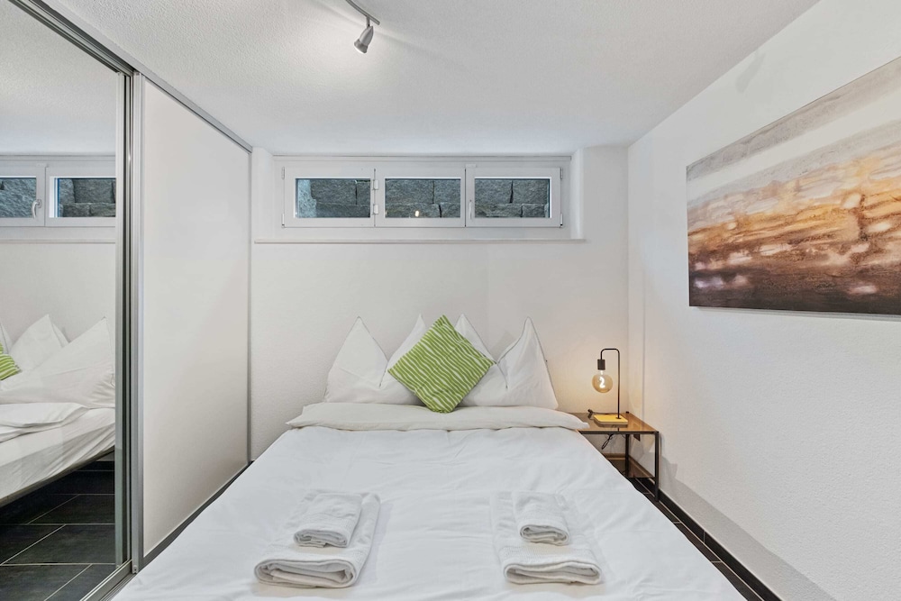 The R Apartment Froburg, Parking, ÖV, Golfplatz - Kanton Solothurn