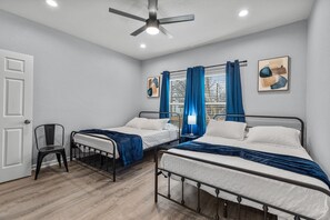 Casa (4 Bedrooms) | 4 quartos, secretária adequada para computadores portáteis 