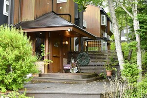 Entrada do alojamento