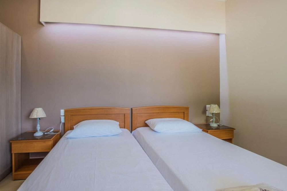 Dennis Tsilivi Houses & Studios - Zakinthos