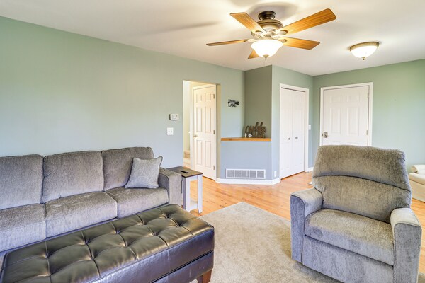 Brooklyn Cottage W/ Dock - Steps To Wamplers Lake! - Brooklyn, MI