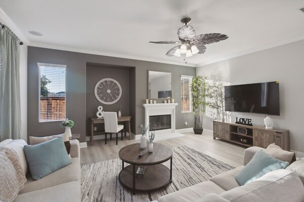 5br/3ba Home - King Beds - Fast Wifi 5 Bedroom Home By Redawning - Victorville, CA