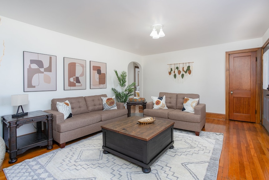 Peaceful Bungalow Near Uncg, Coliseum, Koury, Cone, Aquatic Center Downtown - Lake Higgins