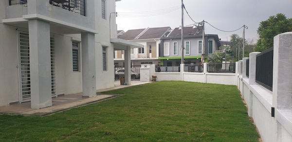 Teratak Teratai Homestay - Corner - Semenyih