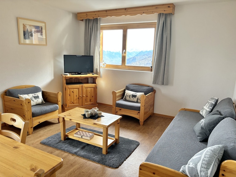 Pracondu Apartment, Ski-in Ski-out, With Views Of The Alps - Sion