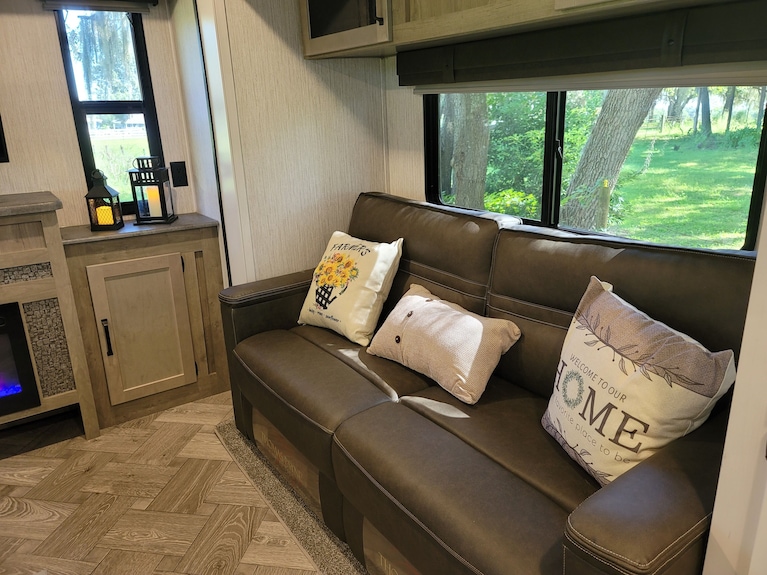 Cozy 1 Bedroom 1 Bath Rv Near The Ocala Forest And Springs. - Florida