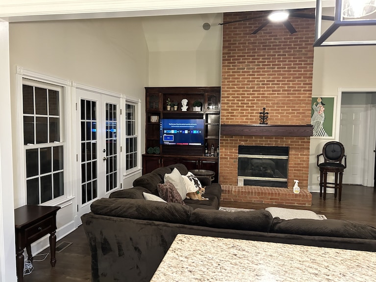 5 Min-downtown Monroe, & Wedding Venues. Uga Stanford Stadium Just 20 Minutes! - Monroe, GA