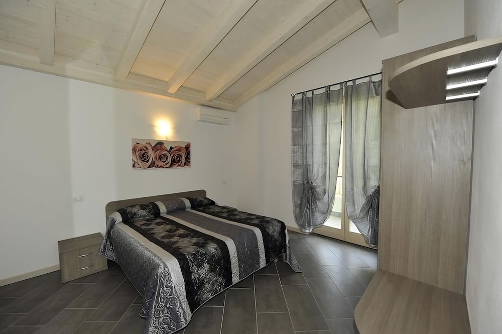 The Essence Apartments N15 - Malcesine