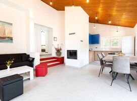 Casa (Four bedroom Holiday Home with Terrac) | Sala de estar | TV de tela plana