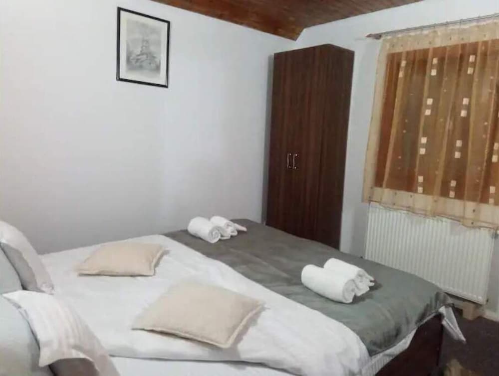 Family House - Family Holiday House With Garden And Mountain View - Bușteni