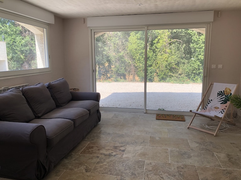 Location De Vacances, Rez De Villa, 2/4 Personnes - Nans-les-Pins