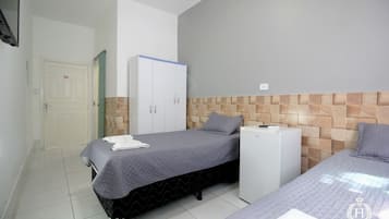 Quarto Twin Comfort | Sala de estar | Smart TV de 32 polegadas com canais por cabo