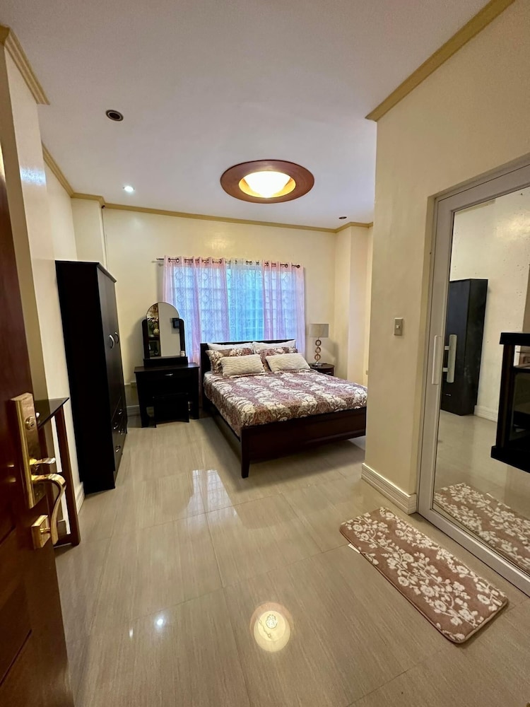 Mountain Chateau - Cebu City