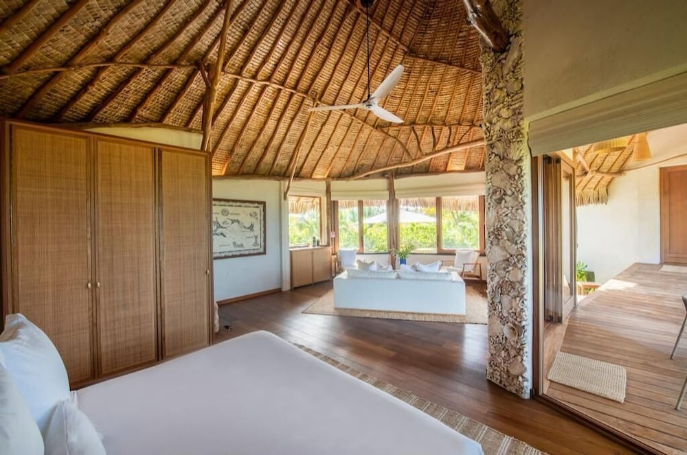 Private island All-Inclusive of 3 Villas near Raiatea: MOTU NAO NAO ...