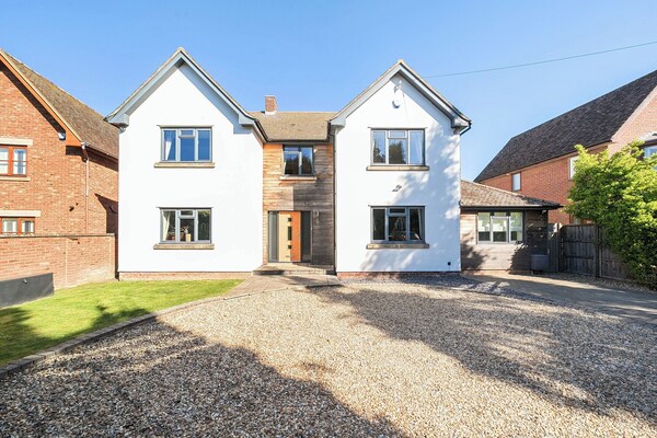 8 Newmarket Road - Hertfordshire