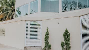 Fachada da propriedade