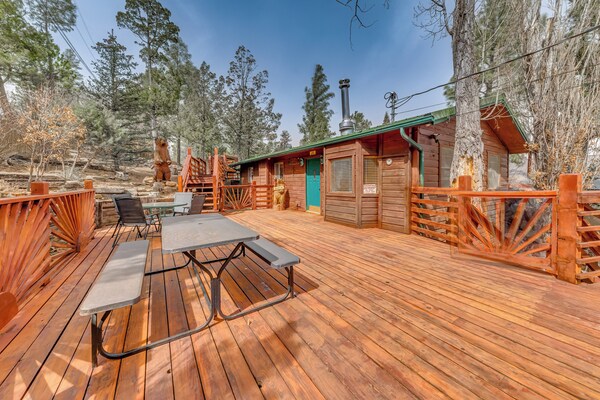 Ruidoso Cabin W/ Deck ~ 1 Mi To Midtown! - Ruidoso, NM