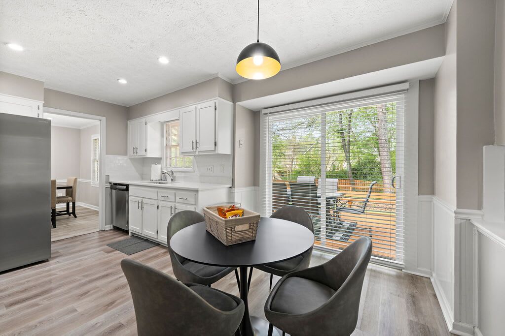 Casa | 4 quartos, ferro/tábua de engomar, internet de alta velocidade 