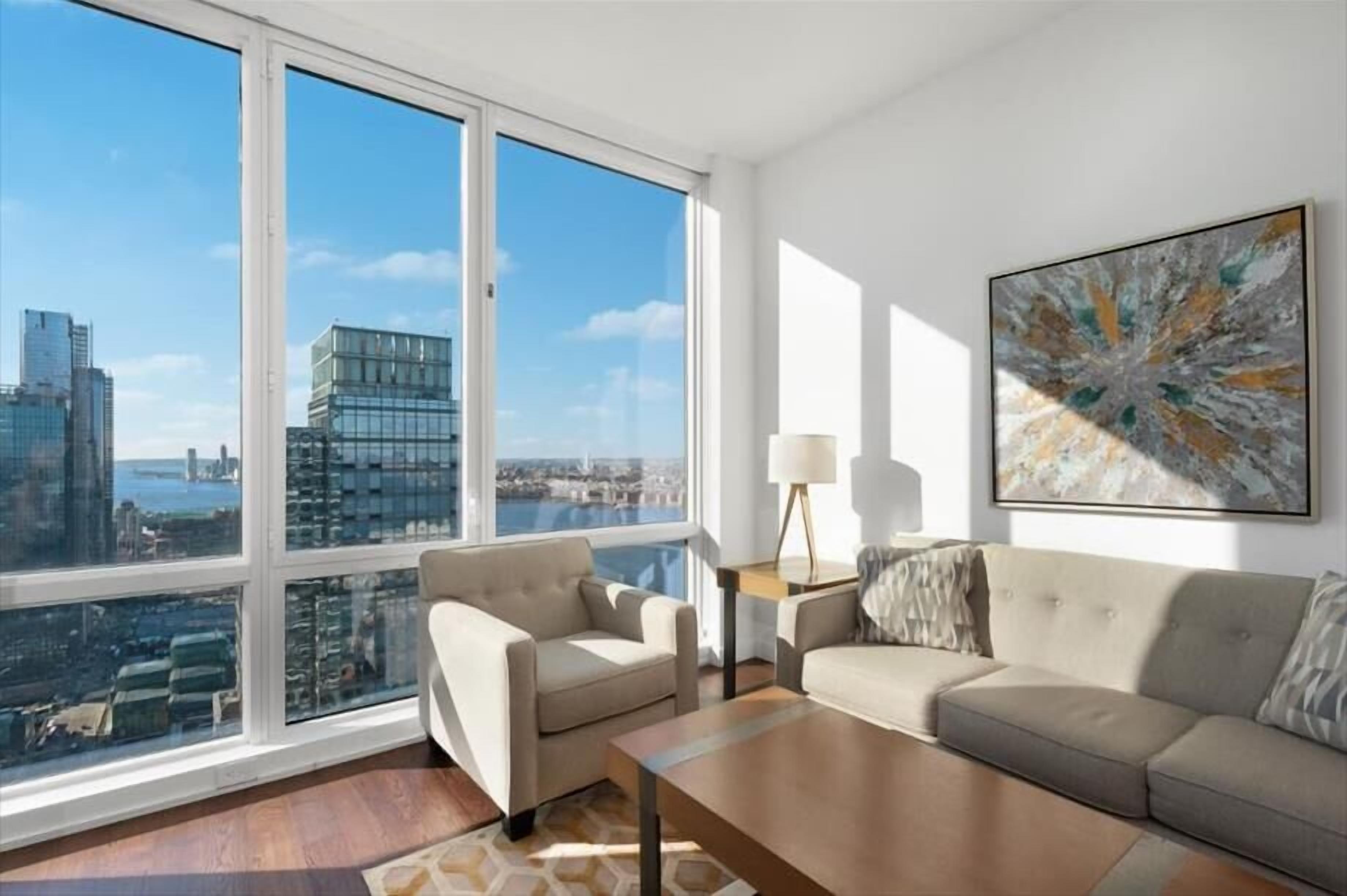 Near Times Square 1 Br | Perfect 4 Healthcare - Union City, NJ