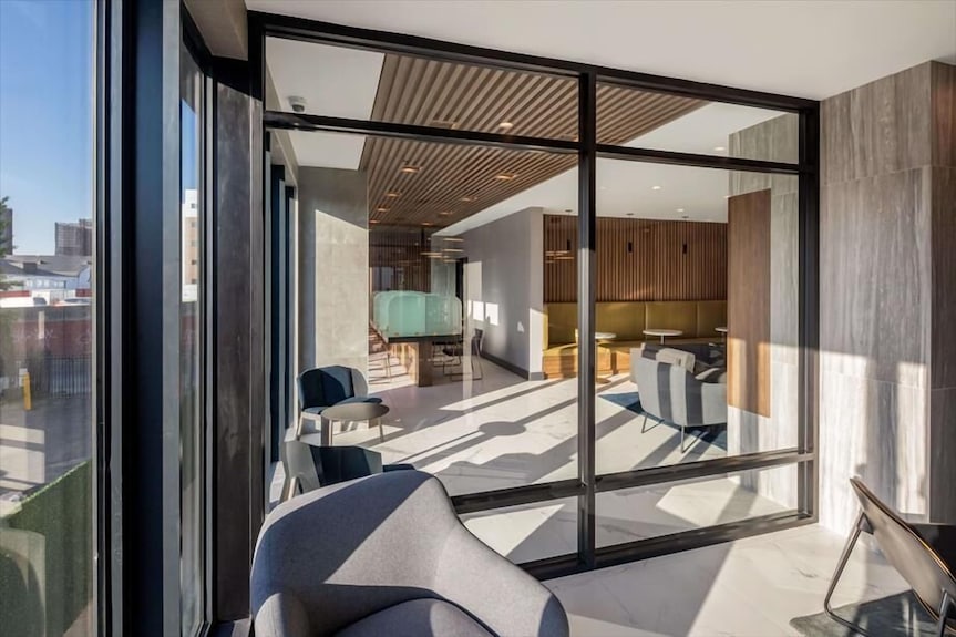 Mott Haven Studio 2k Br | Business Center + Lounge - Woodside - Queens NY