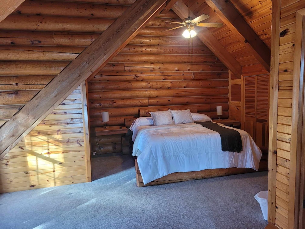 Lake House Retreat On Eau Pleine Flowage - Marshfield, WI