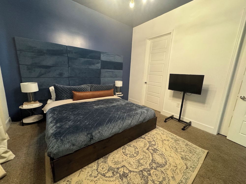 Heart Of The City Cozy Getaway…6 Min Walk To Mercedesbenz Stadium+statefarmarena - Mercedes-Benz Stadium - Atlanta