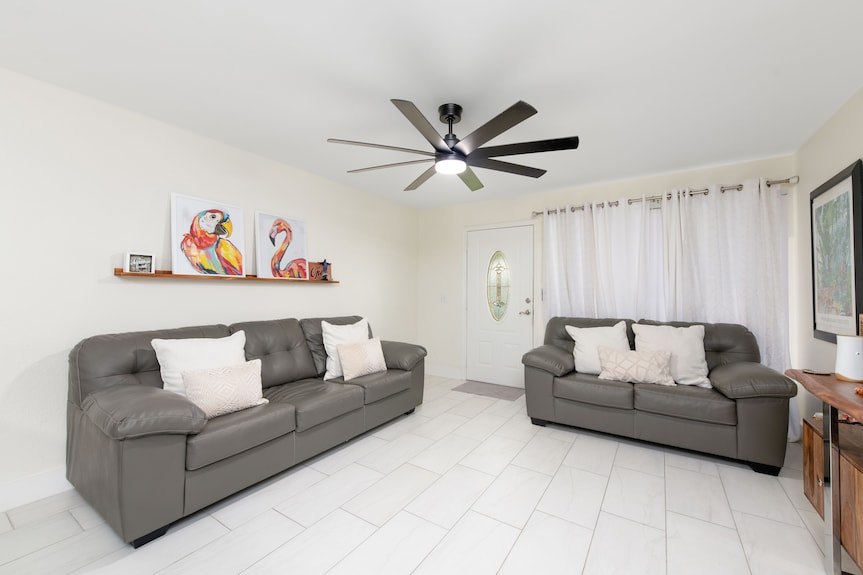 Sunshine State Of Mind House - Stuart Beach, Stuart