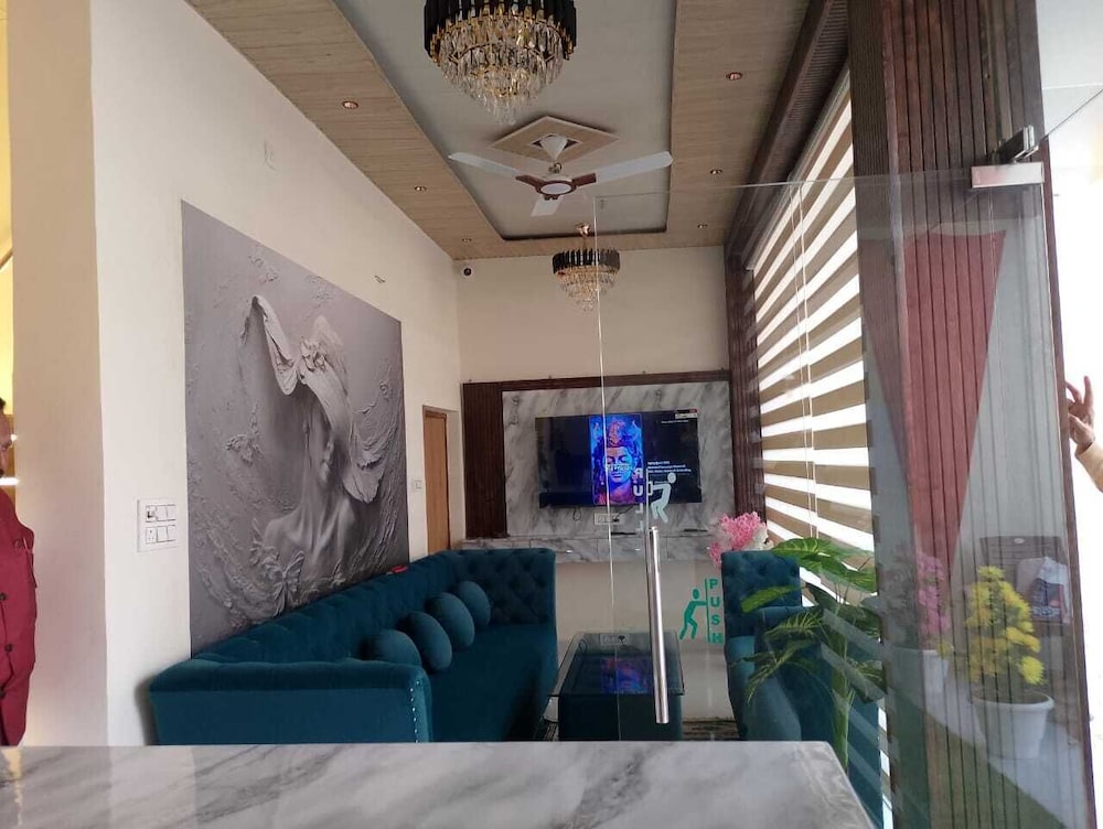 Hotel Lr Delite Inn - Mathura