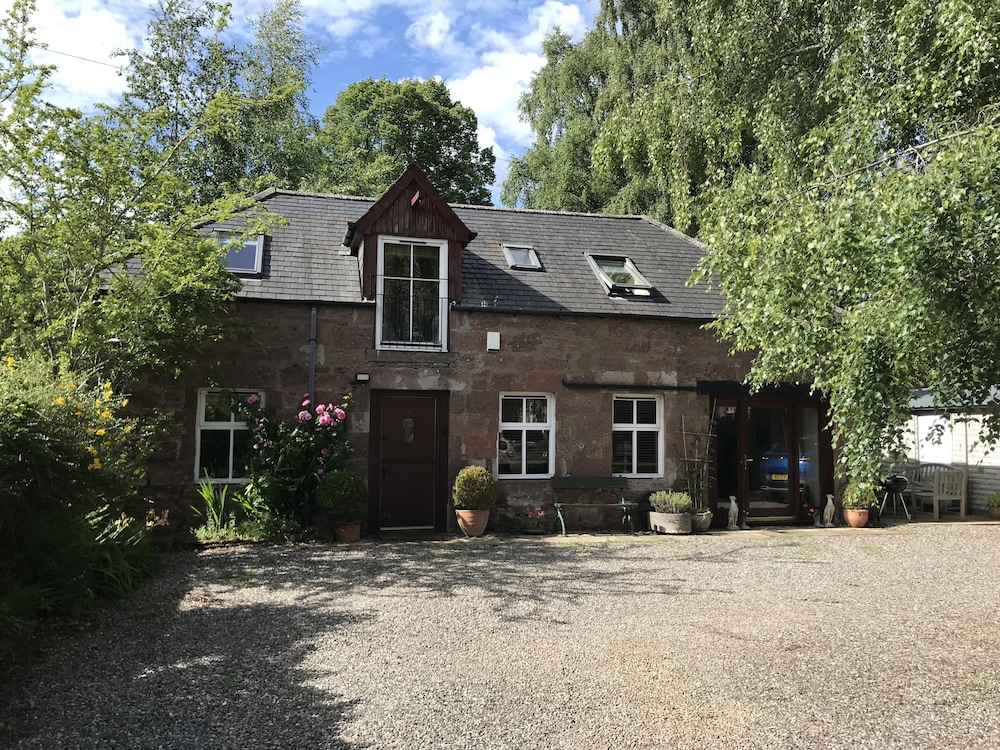 Riverlea Coach House - Blairgowrie
