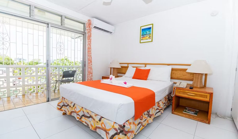 Stylish Apartment In Rockley Hills; Scenic Views; Free Wifi; Pool - Bridgetown