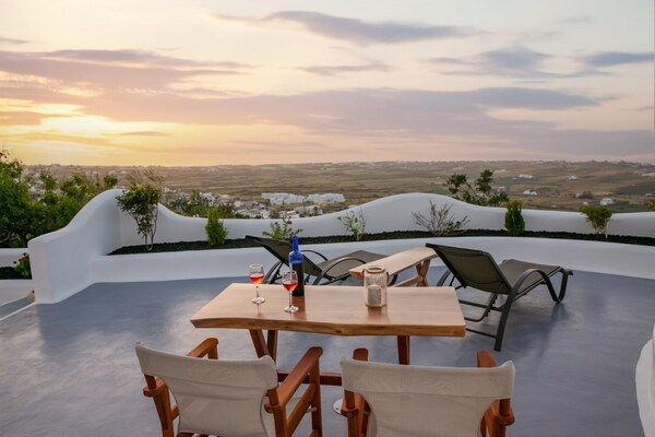 Sun Angelos Oia - Luxury Cave Suites - Oia