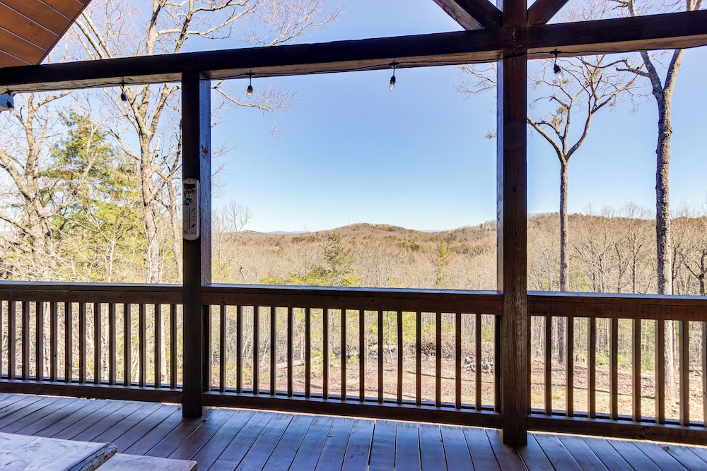 Gorgeous Blue Ridge Mountain Retreat: Deck + View! - Blue Ridge, GA