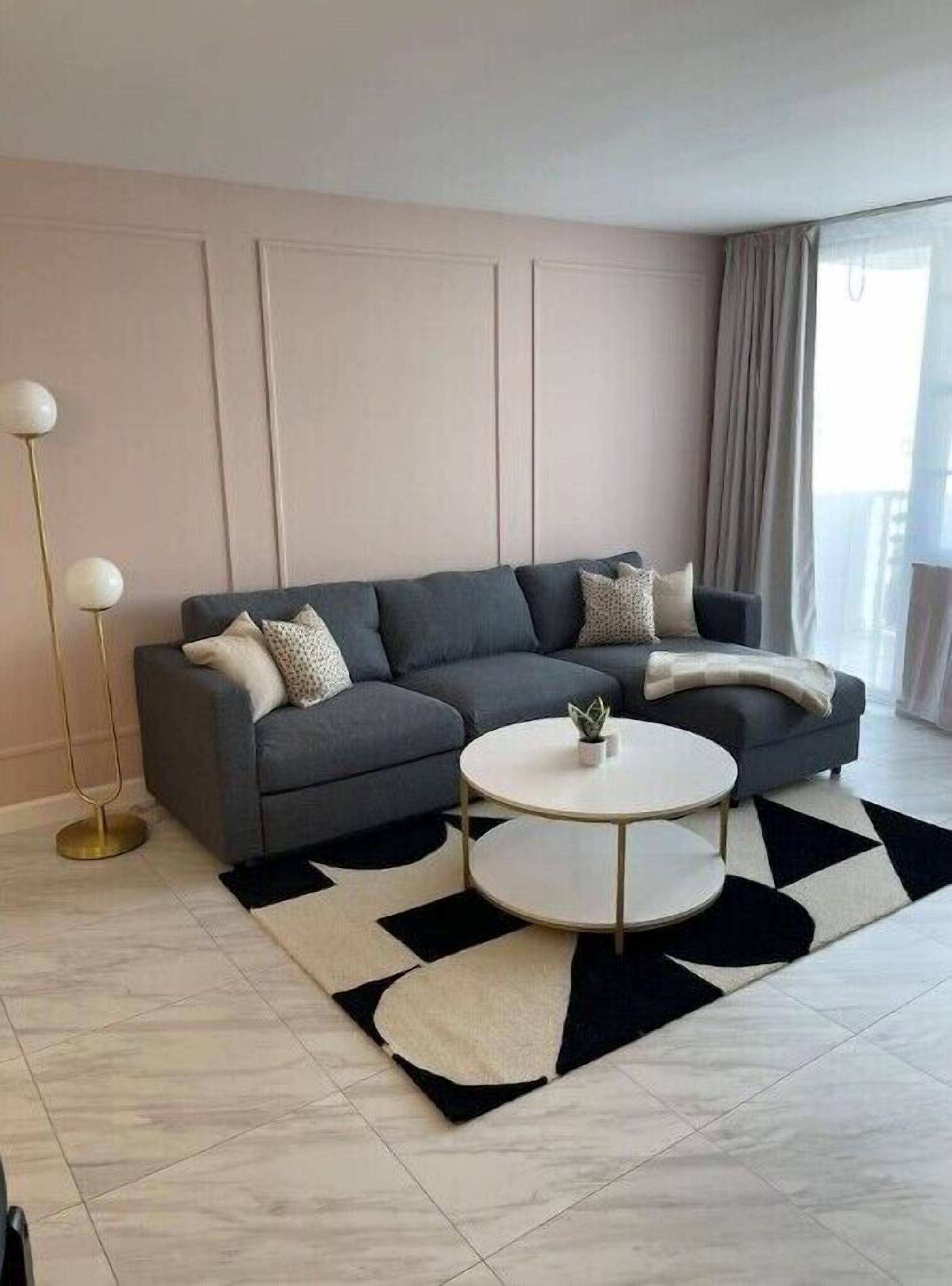 Stylish Beachfront Oasis - Hollywood, FL